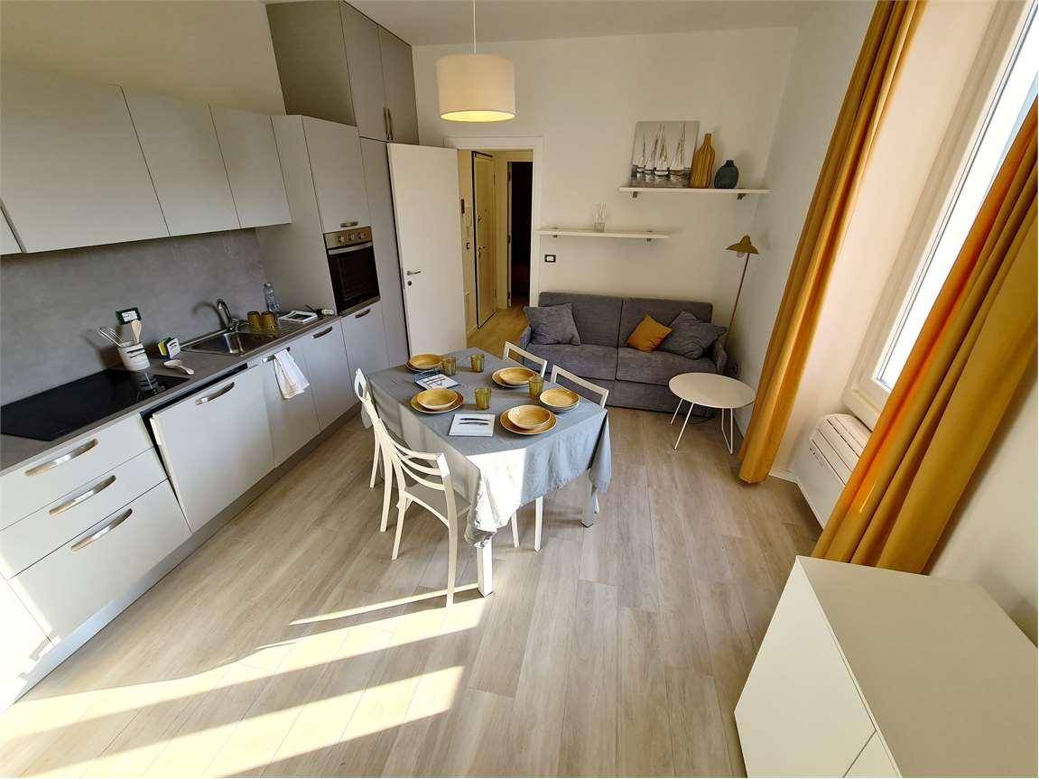 Trilocale via generale ardoino, Centro, Diano Marina