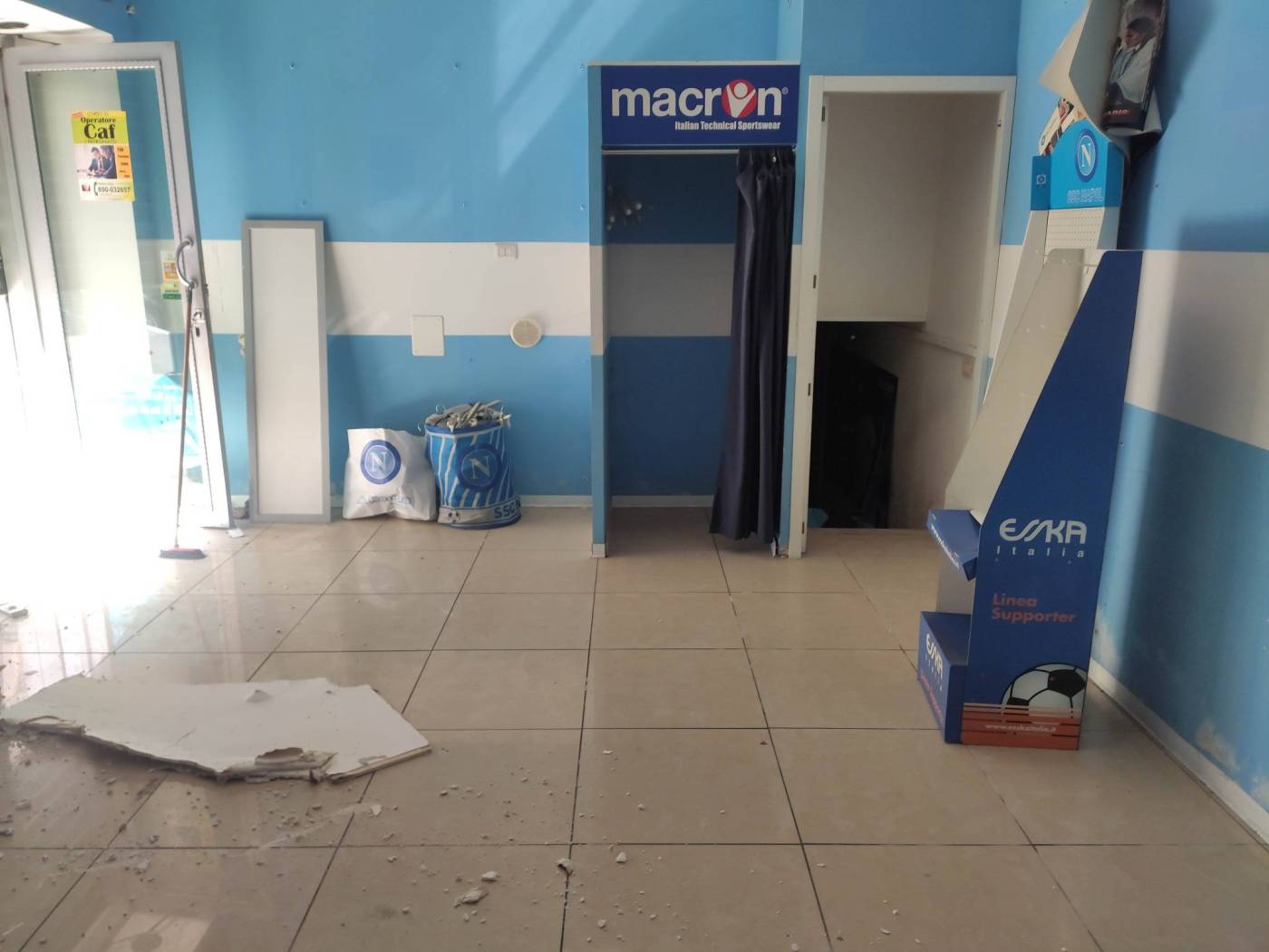 Attività commerciale in Vendita