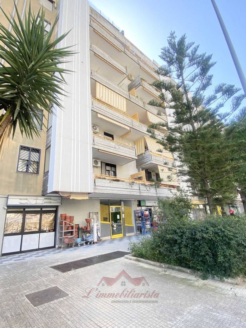 Trilocale via Giacomo Giacobelli, Loseto, Bari