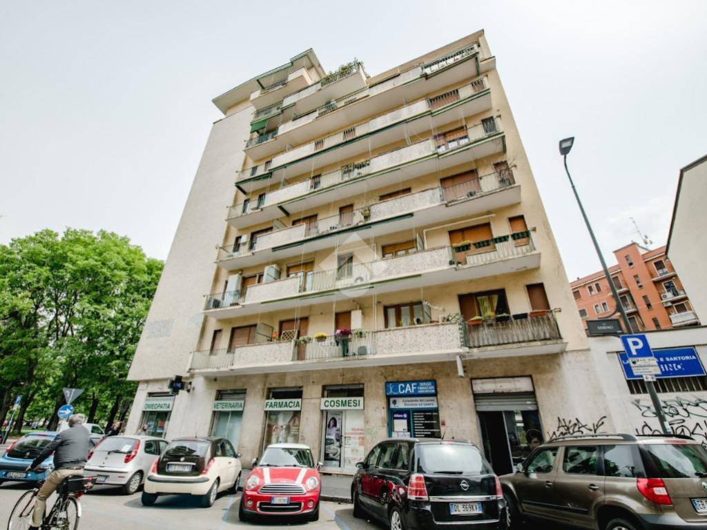 Locale commerciale piazza Insubria 11, Milano, rif. 95510650 ...