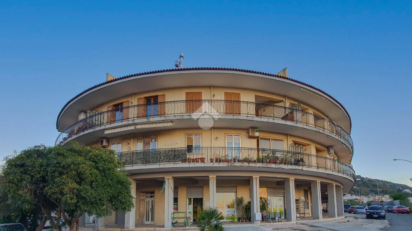 Trilocale via degli Oleandri 54, Santa Lucia del Mela