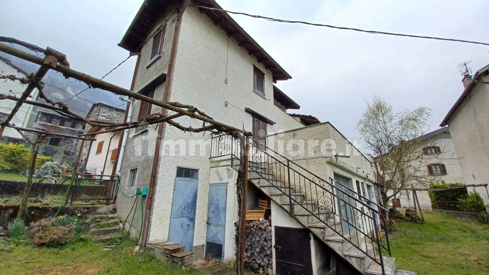 Appartamento via Giavere, Era, Samolaco