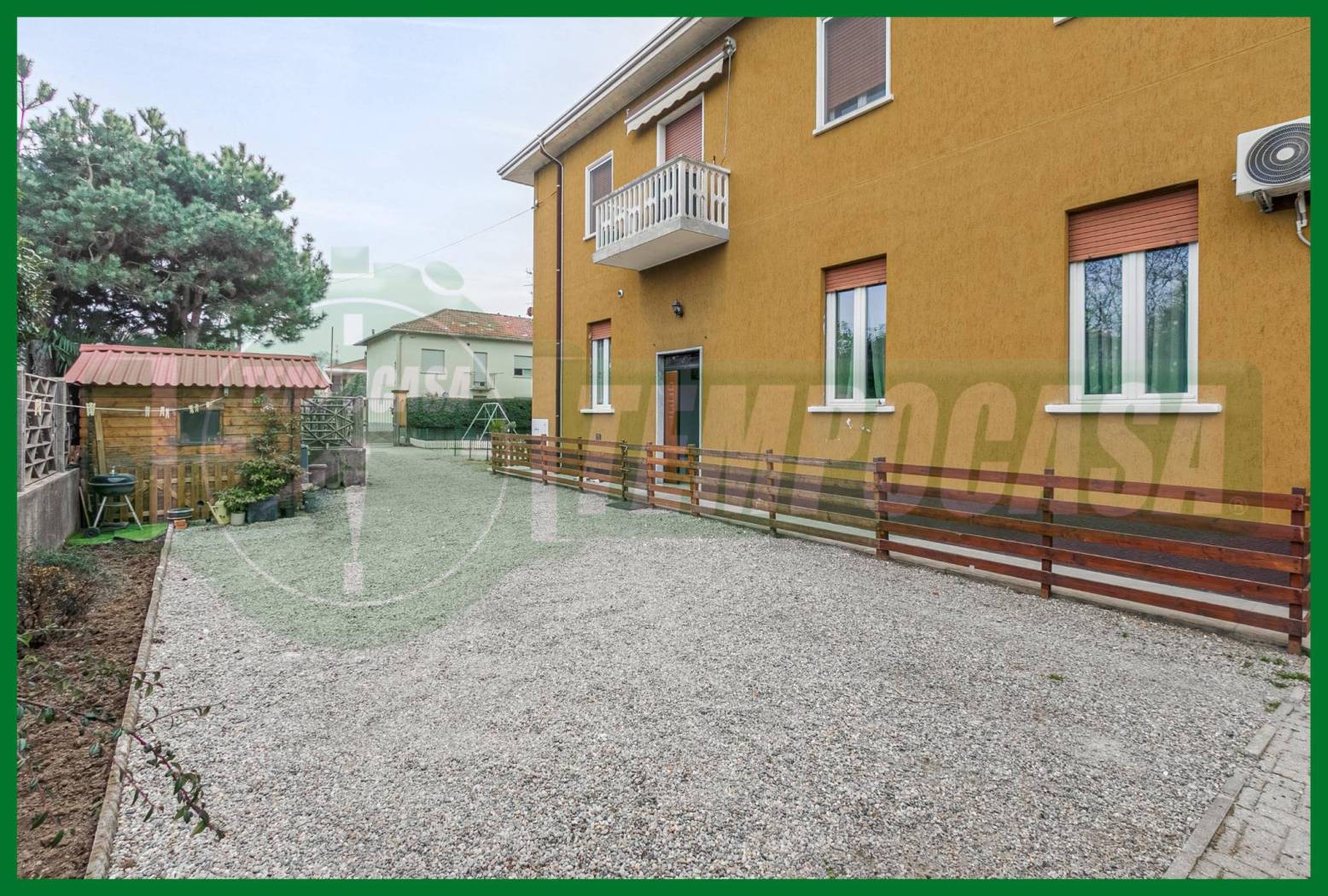 Trilocale via Giosuè Carducci, Centro, Ferno