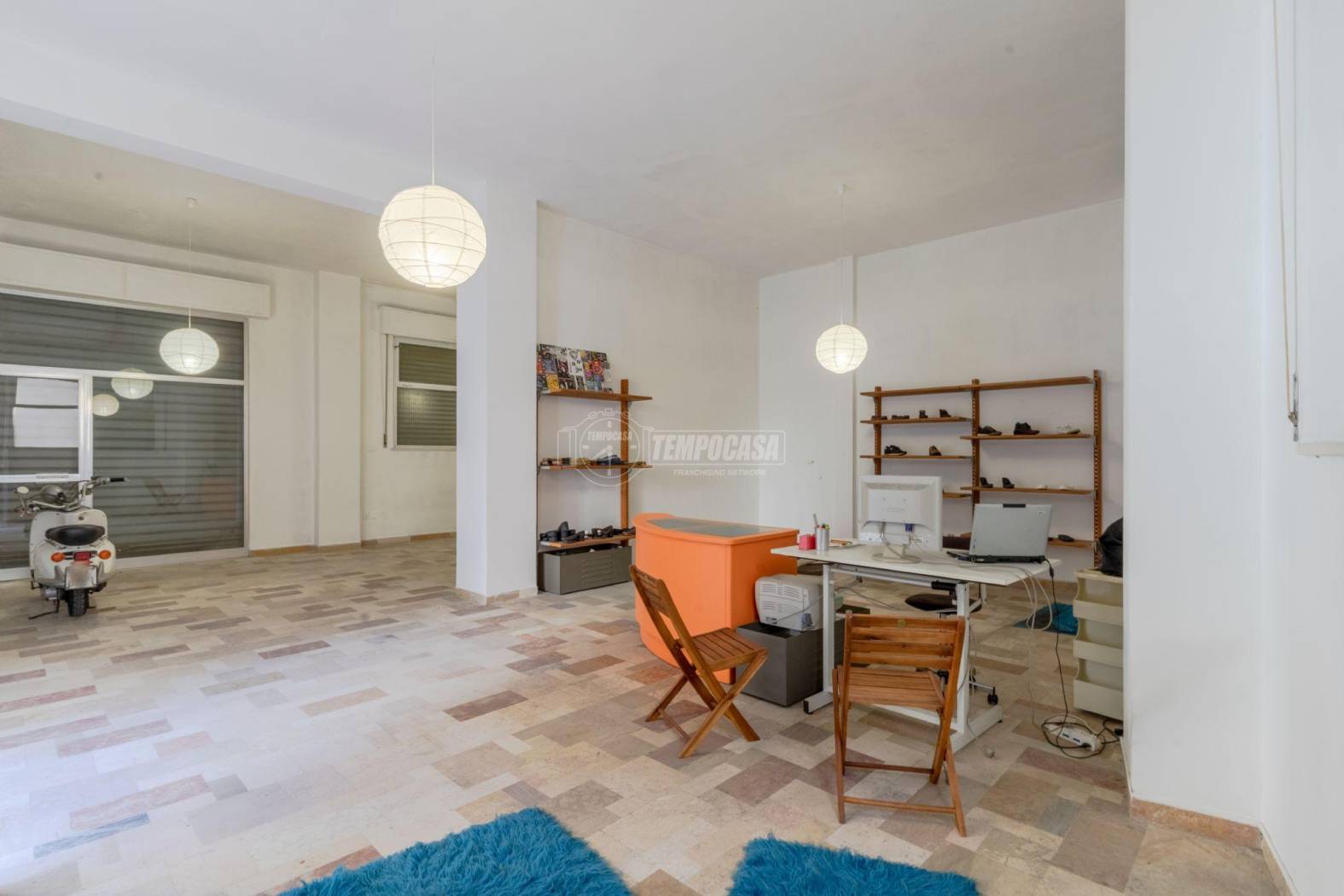 Locale commerciale in Vendita