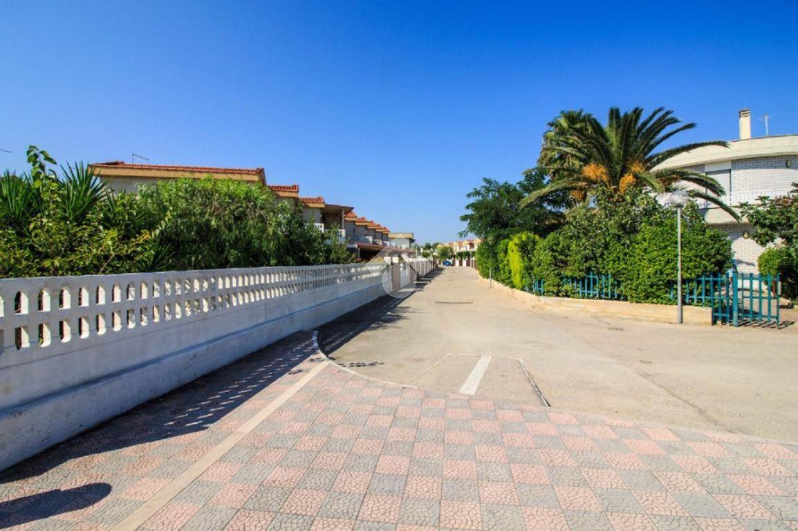 Trilocale via delle Folaghe 20, Manfredonia