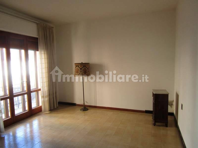 Appartamento via Risorgimento 200, Centro, Monsummano Terme