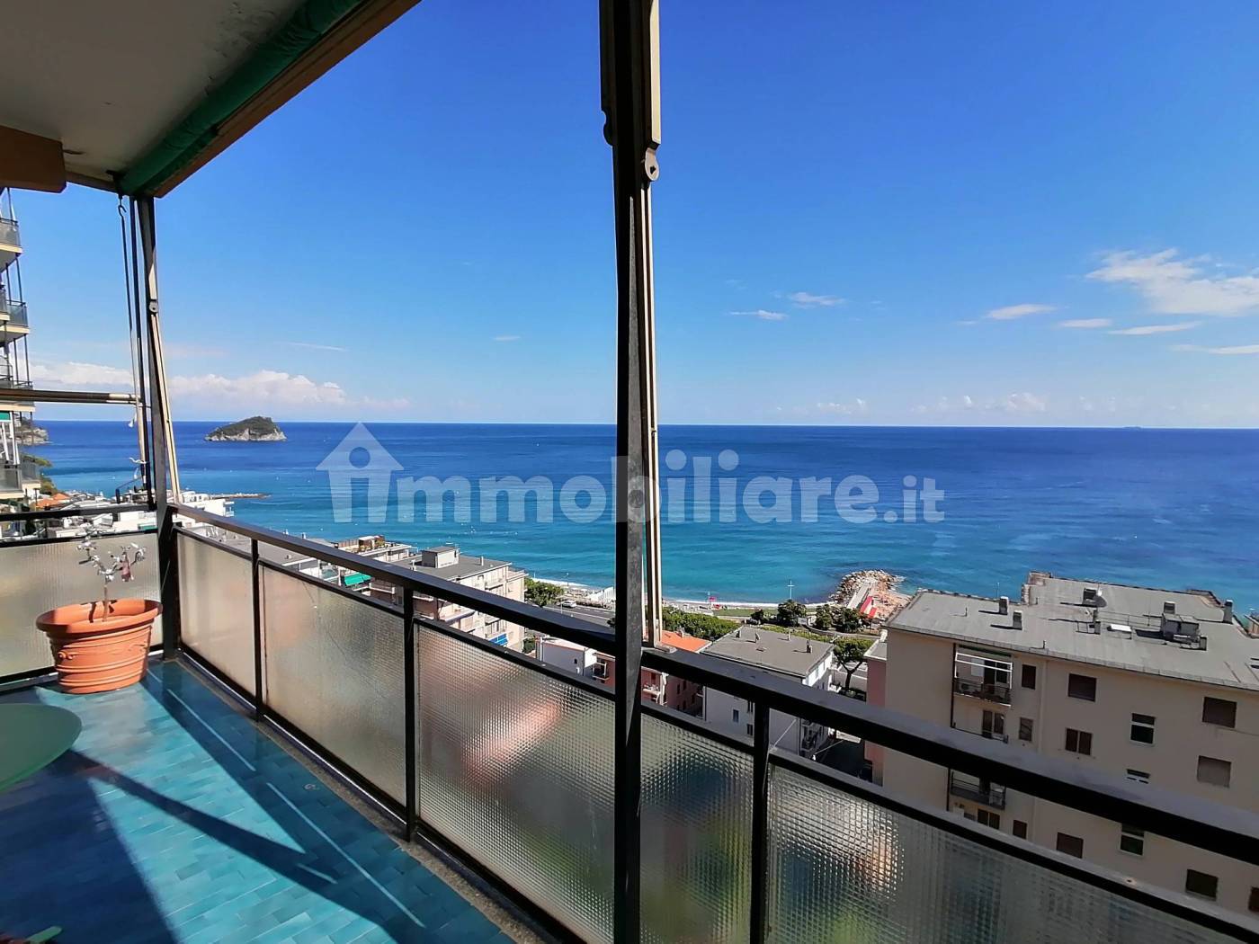 Quadrilocale via Costantino, Spotorno