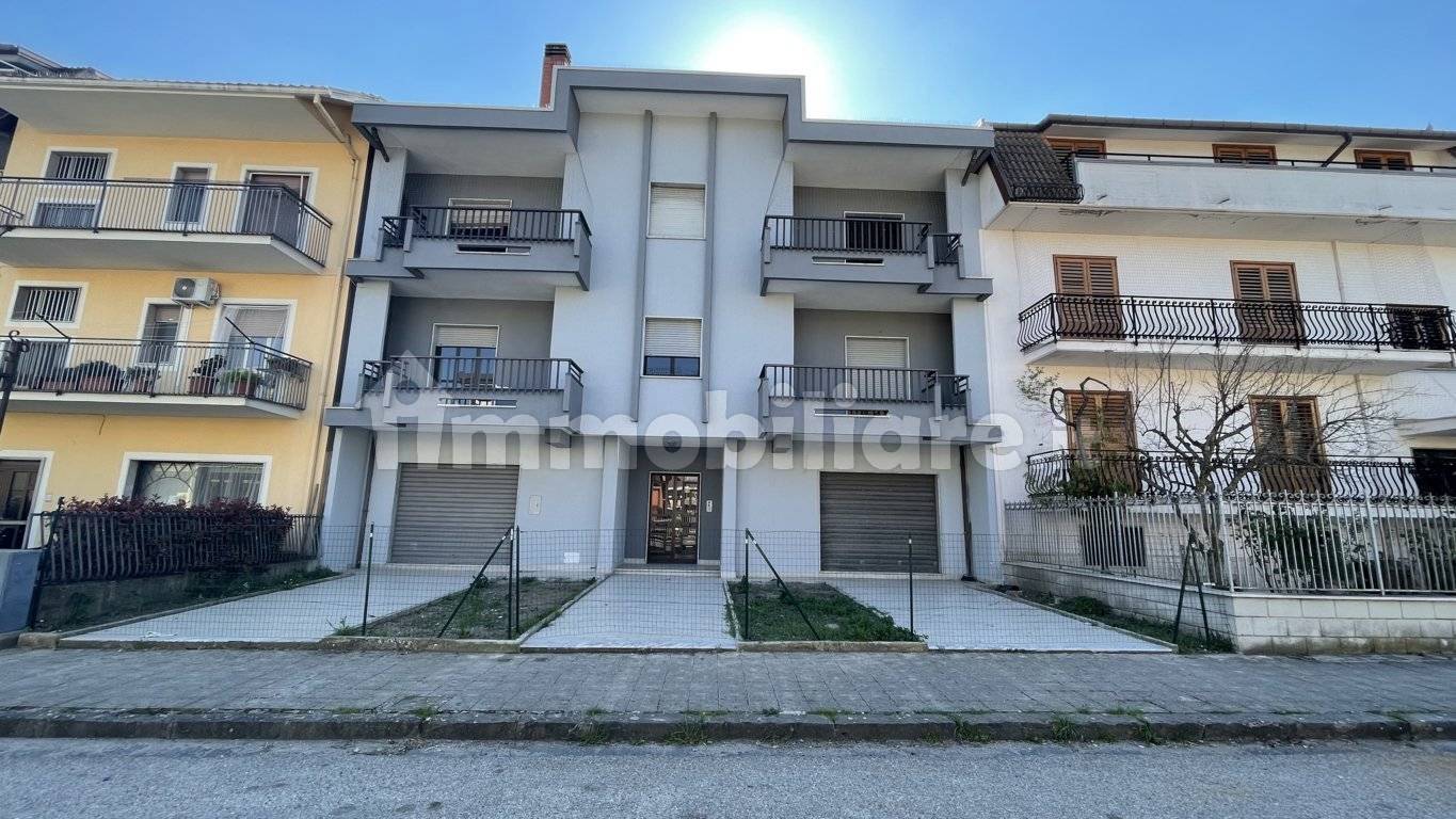 Quadrilocale viale della Libertà, Apice