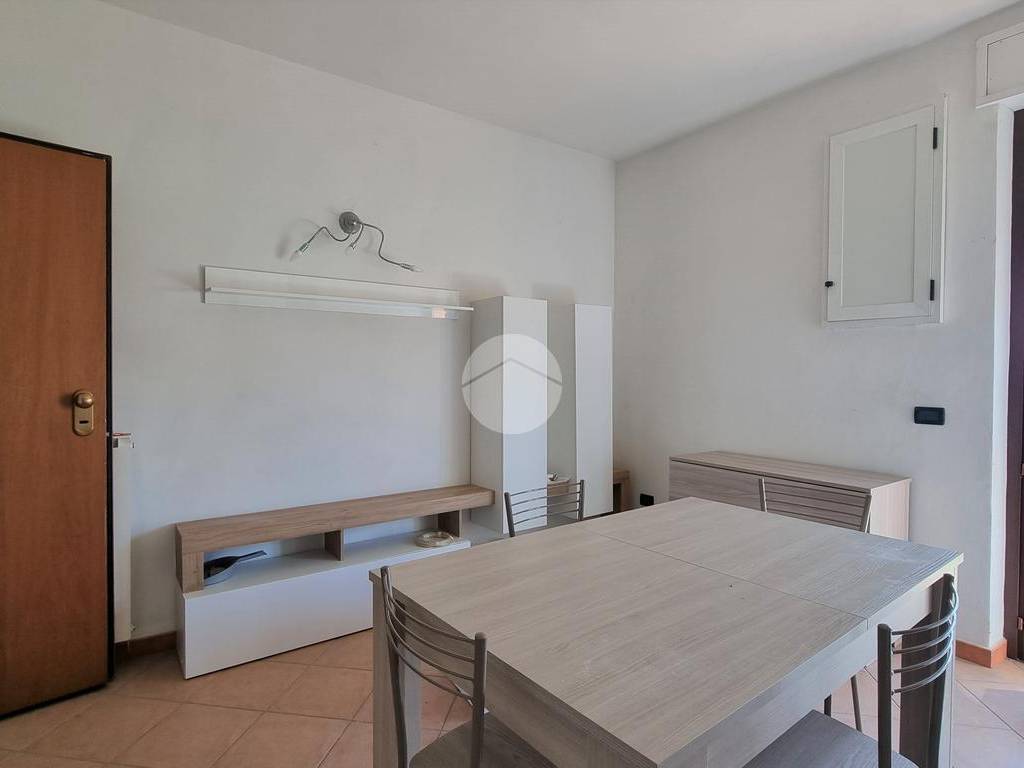 Affitto Appartamento Rondissone. Bilocale in via Carpi 2. Ottimo stato ...