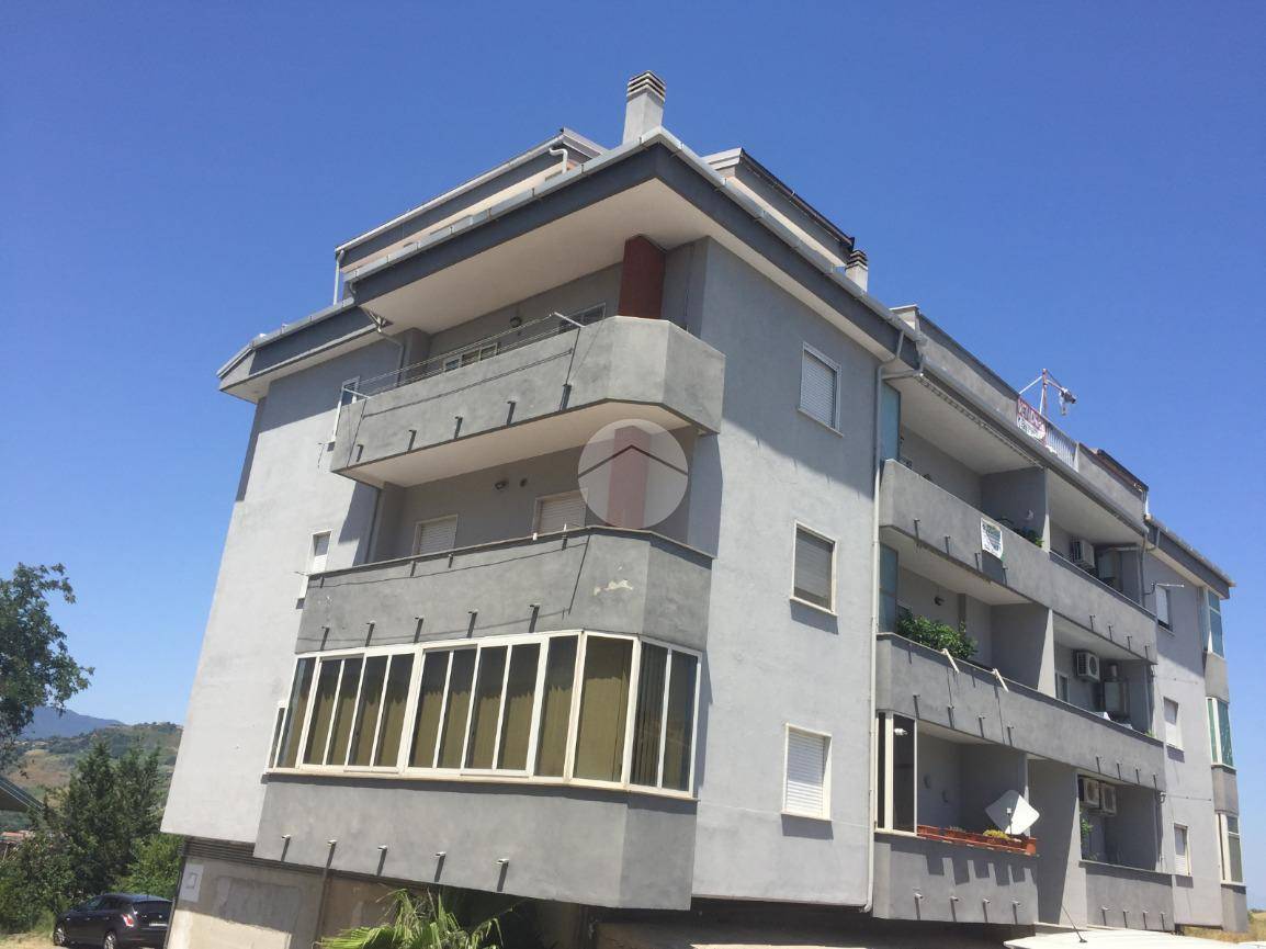 Trilocale via enrico fermi 2, Tivolille Pasquali Merenzata, Mendicino