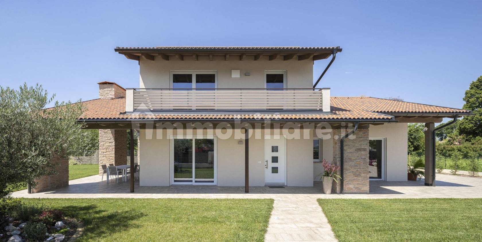 Villa unifamiliare, nuova, 102 m², Roapiana, Monastero di Vasco