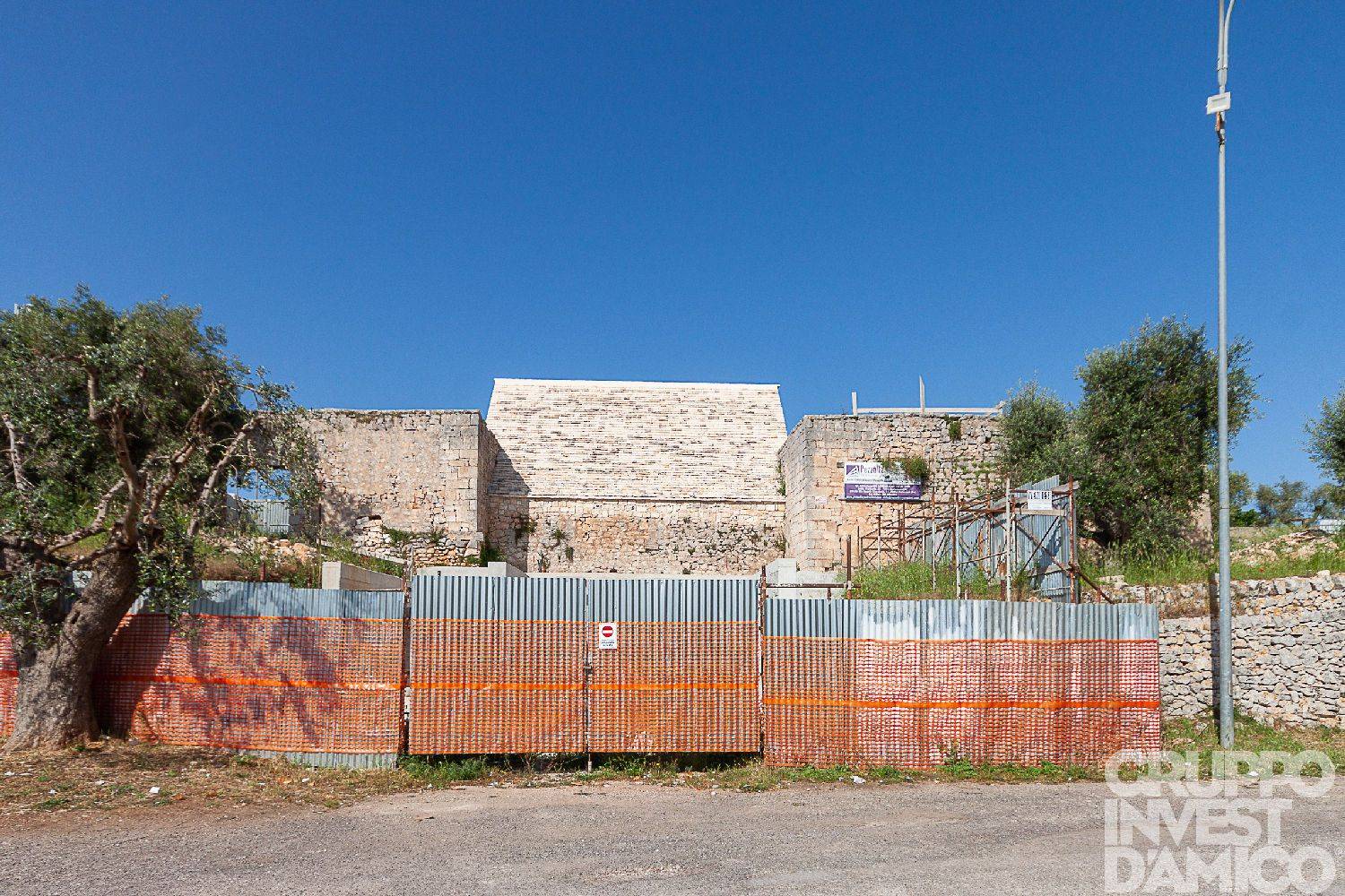 Locale commerciale in Vendita