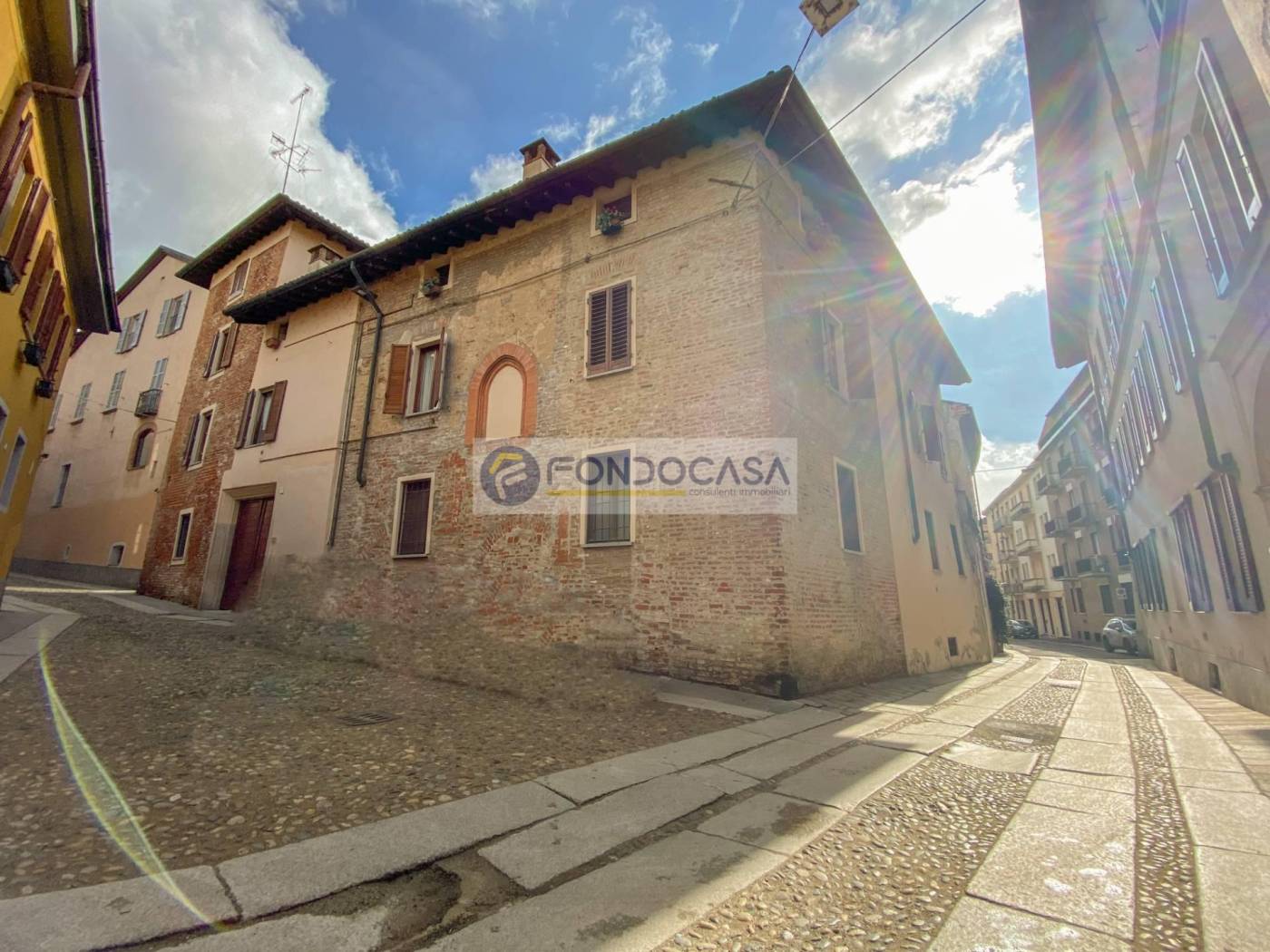 Quadrilocale via dei Liguri, Centro Storico, Pavia