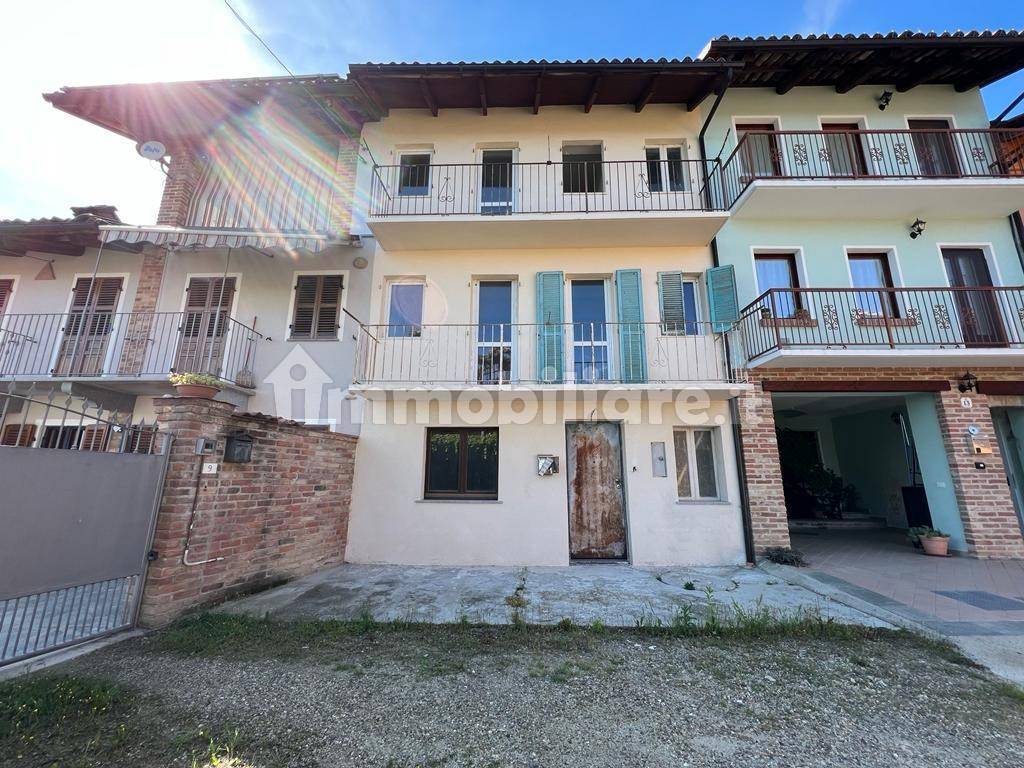 Terratetto unifamiliare via Madonna Cavalli, Canale