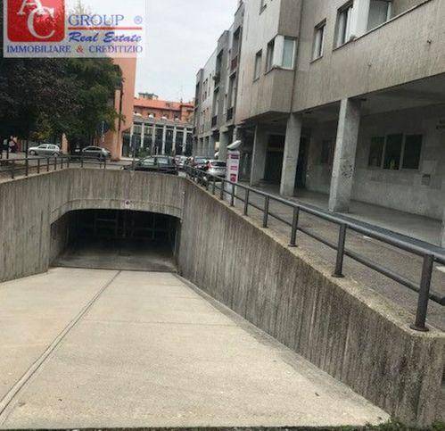 Garage - Box in Vendita