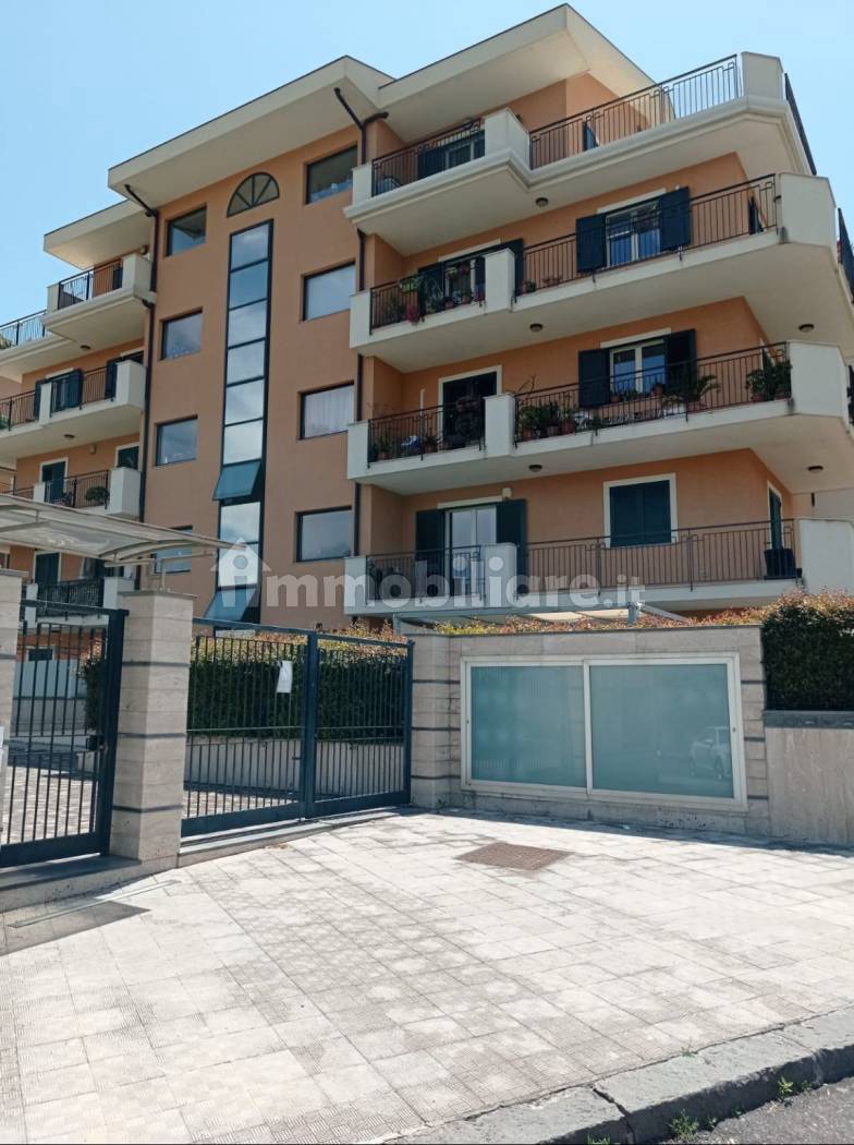 Appartamento via Cicchina, Centro, Giarre