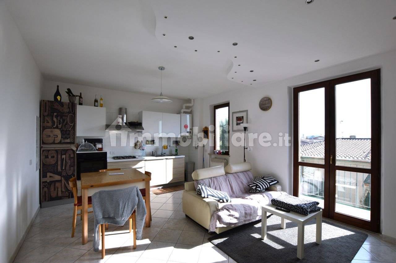 Trilocale via San Francesco, Centro, Santa Maria Nuova