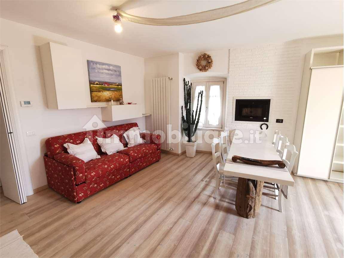 Trilocale via Valtorta, Centro, Barzio