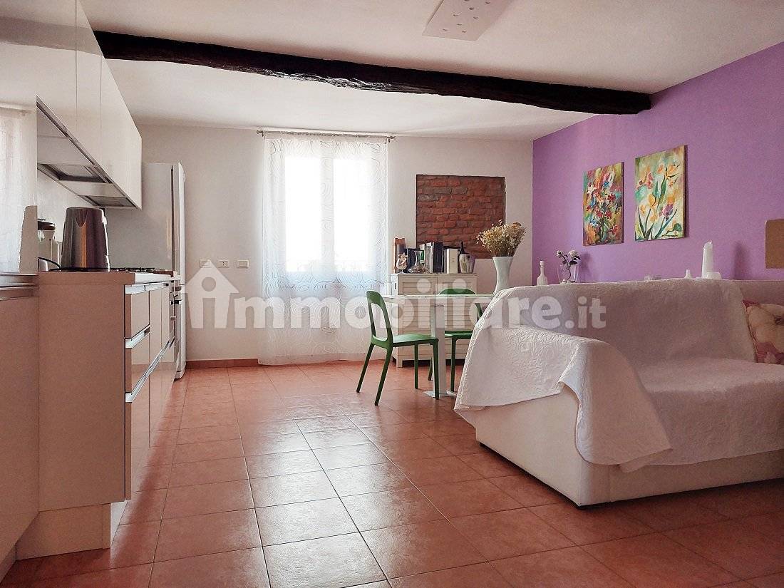 Trilocale via del Popolo 9, Centro, Vigevano