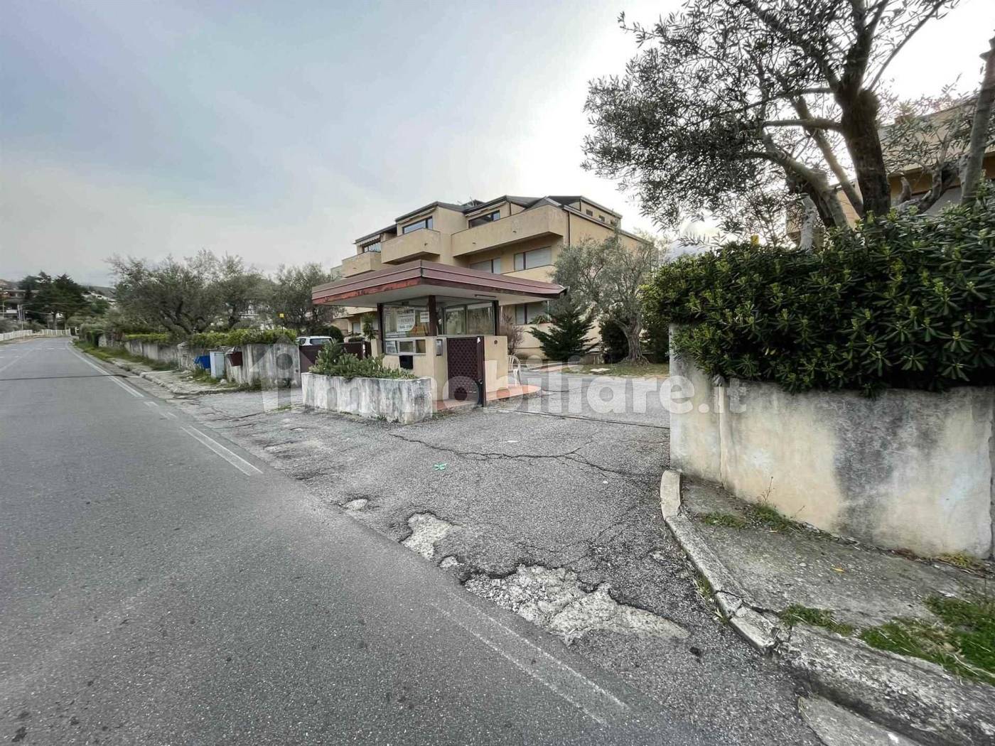 Trilocale buono stato, piano terra, Vadue, Carolei