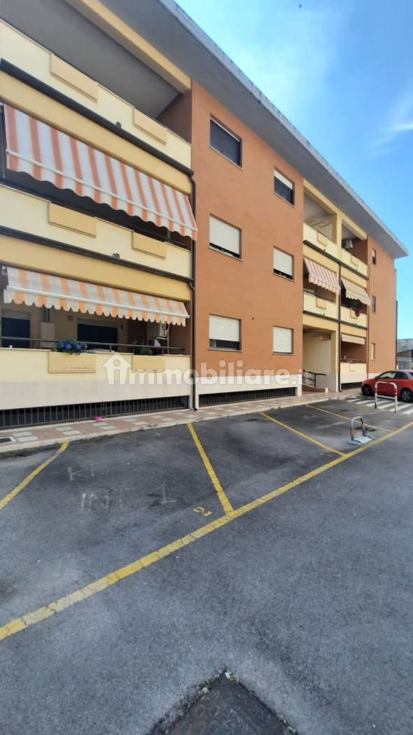 Bilocale via del Metano, Centro, Latina