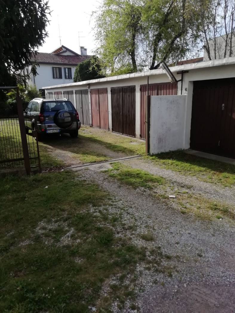 Garage - Box in Vendita