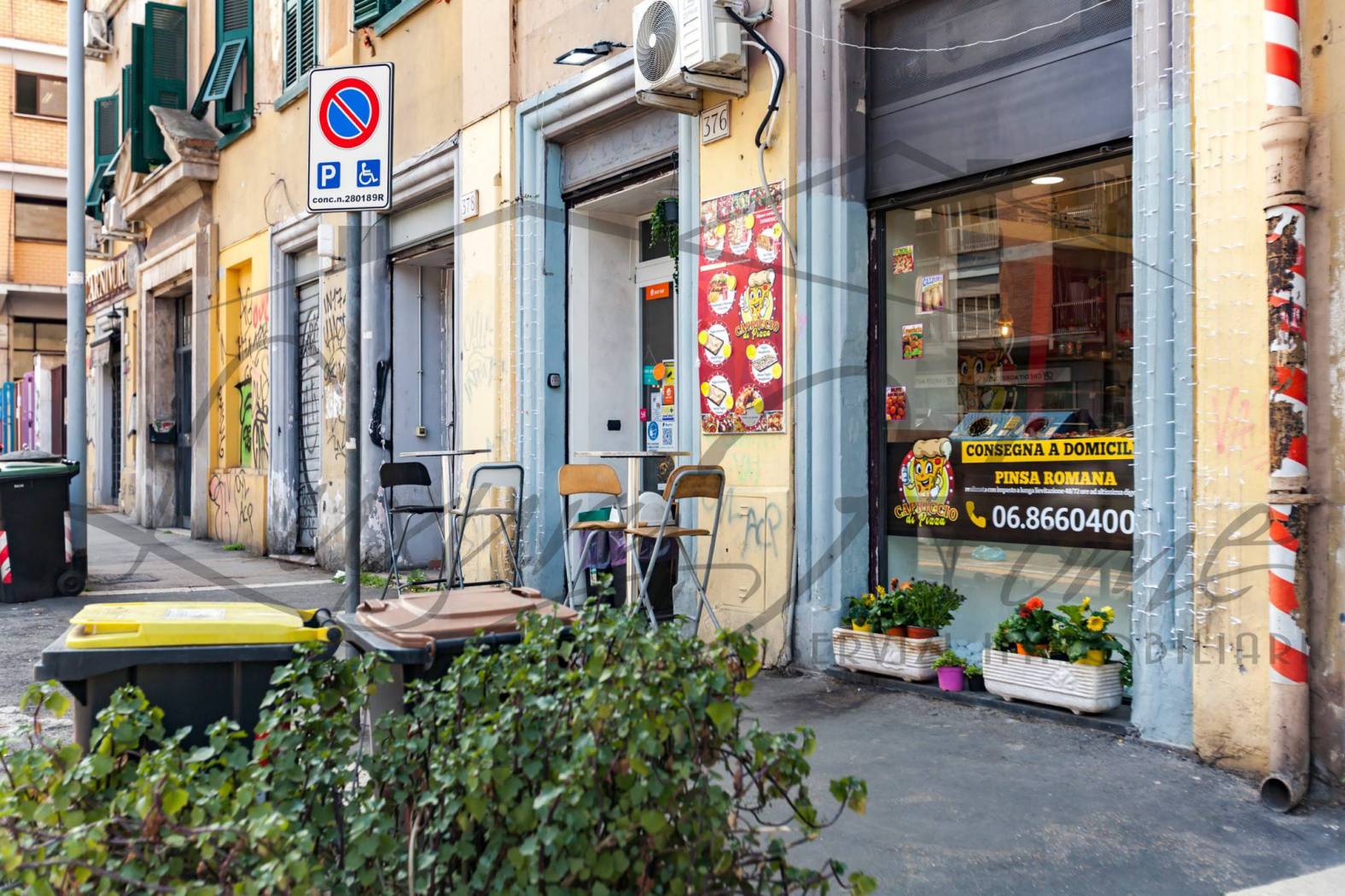 Locale commerciale in Vendita