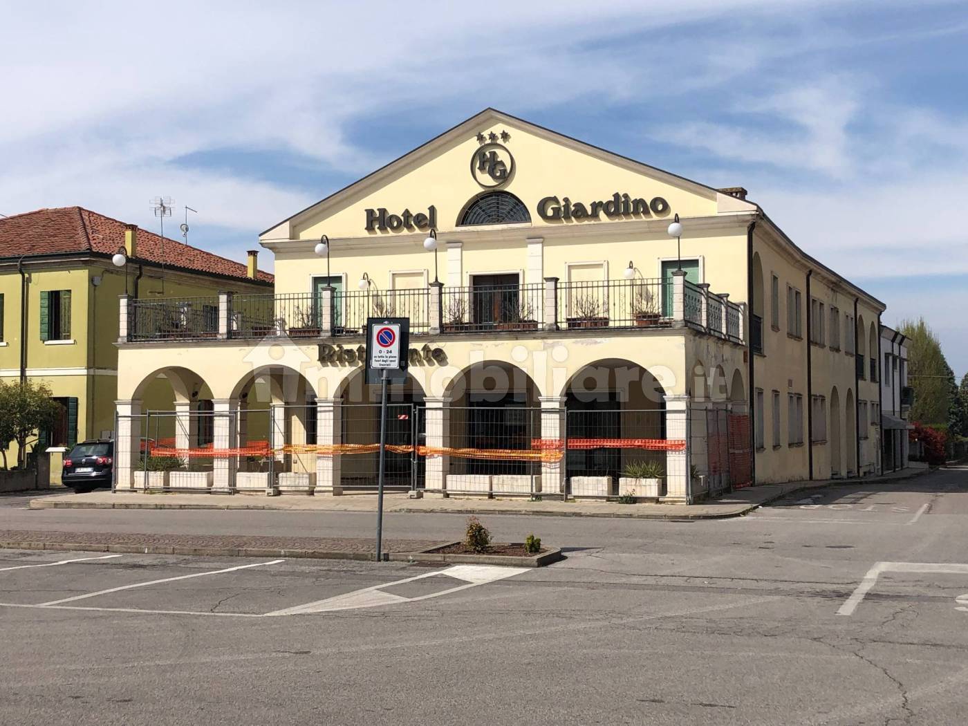 Hotel in Vendita