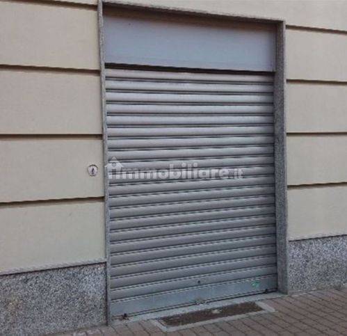 Locale commerciale in Vendita