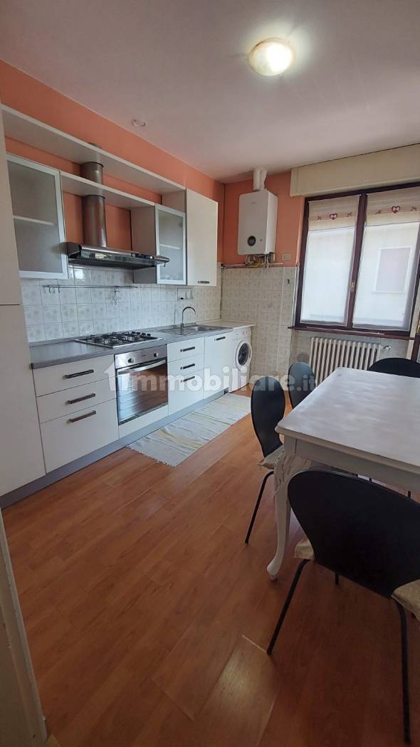 Bilocale via Italia, Centro, Invorio