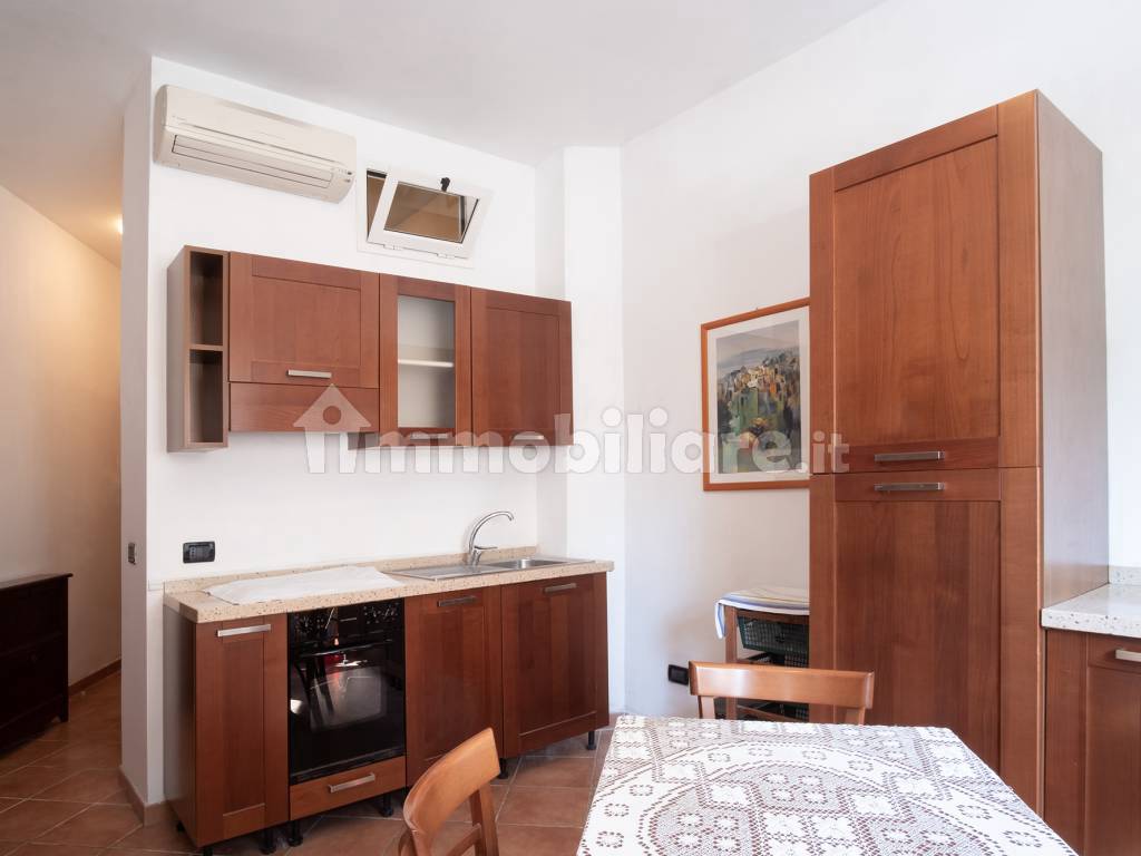 Affitto Appartamento Roma. Monolocale in via del Forte.... Ottimo stato ...