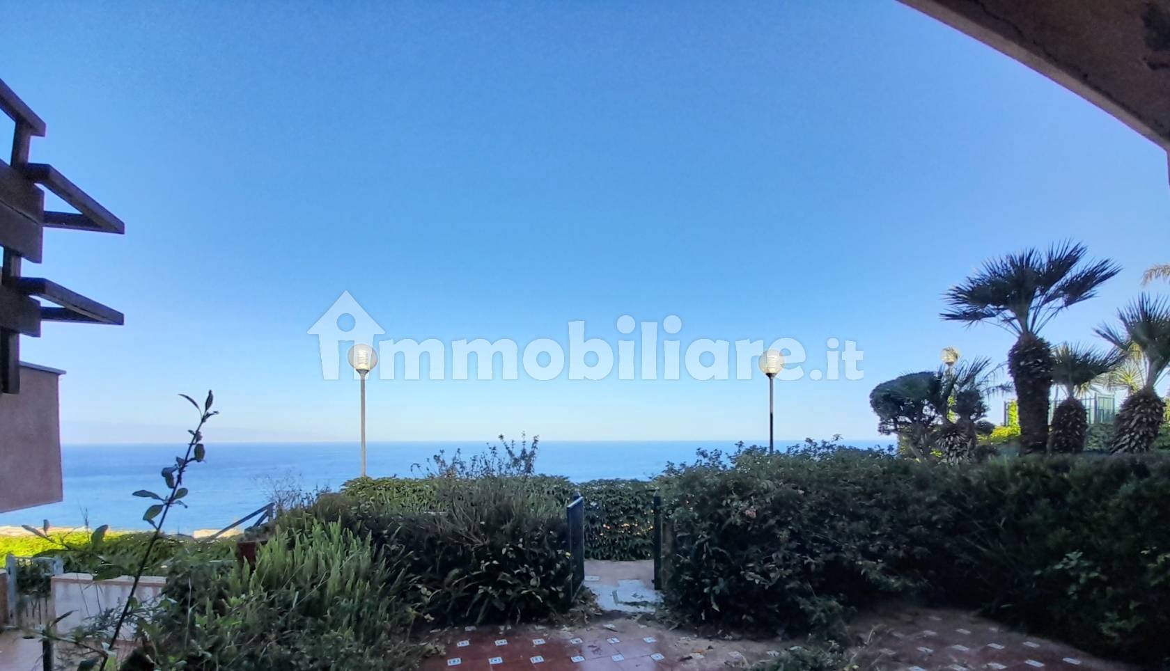 Trilocale via Consolare Valeria 396, Sant&#x27;Alessio Siculo