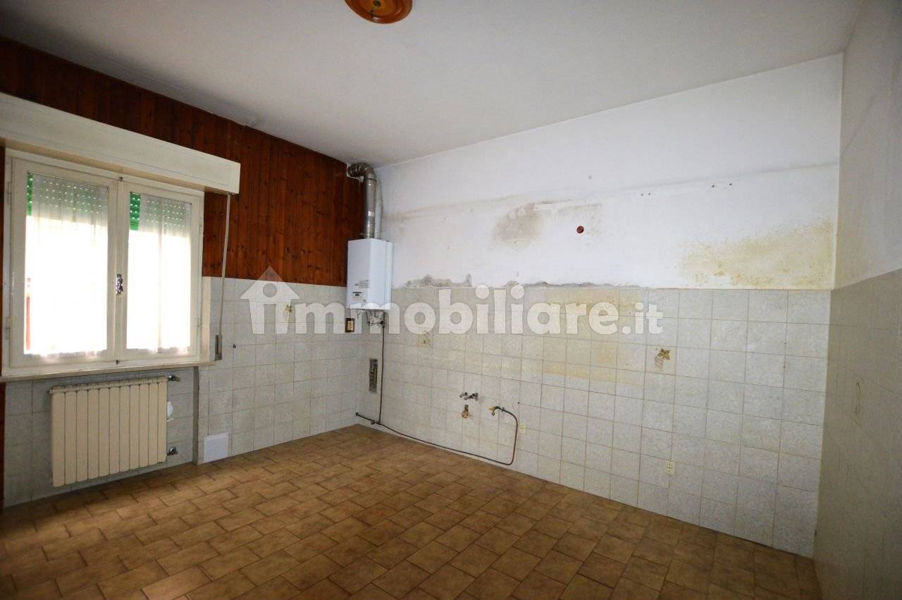 Trilocale via Lazio, Viale del Lavoro, Jesi