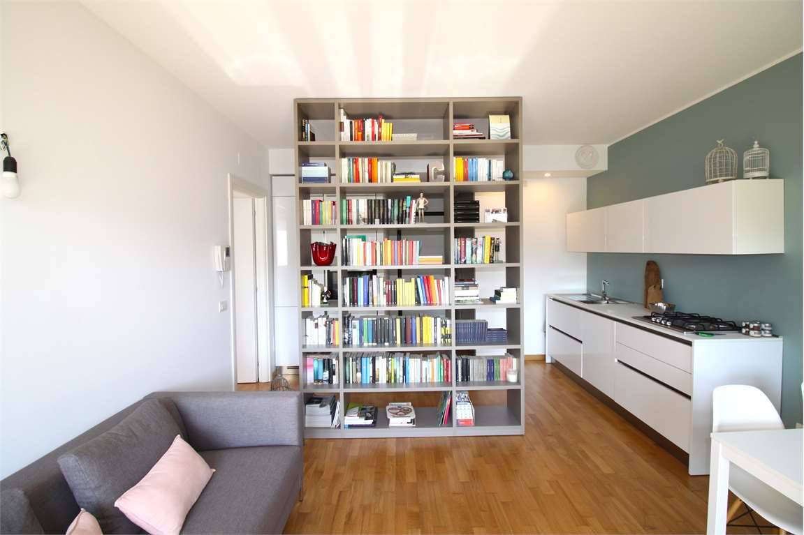 Bilocale via San Giorgio, 6, Centro, Olgiate Comasco