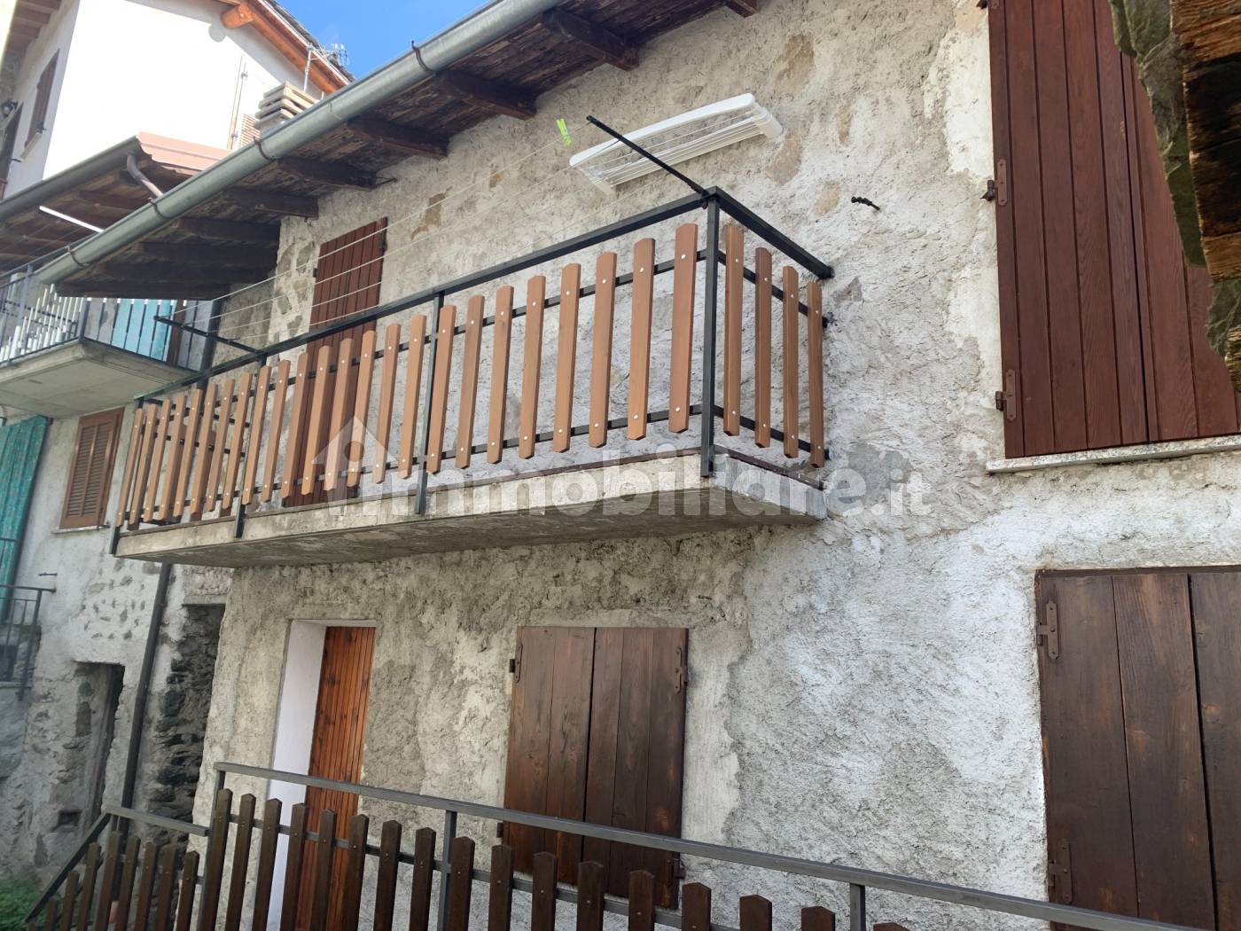 Trilocale frazione Chempo, Civo