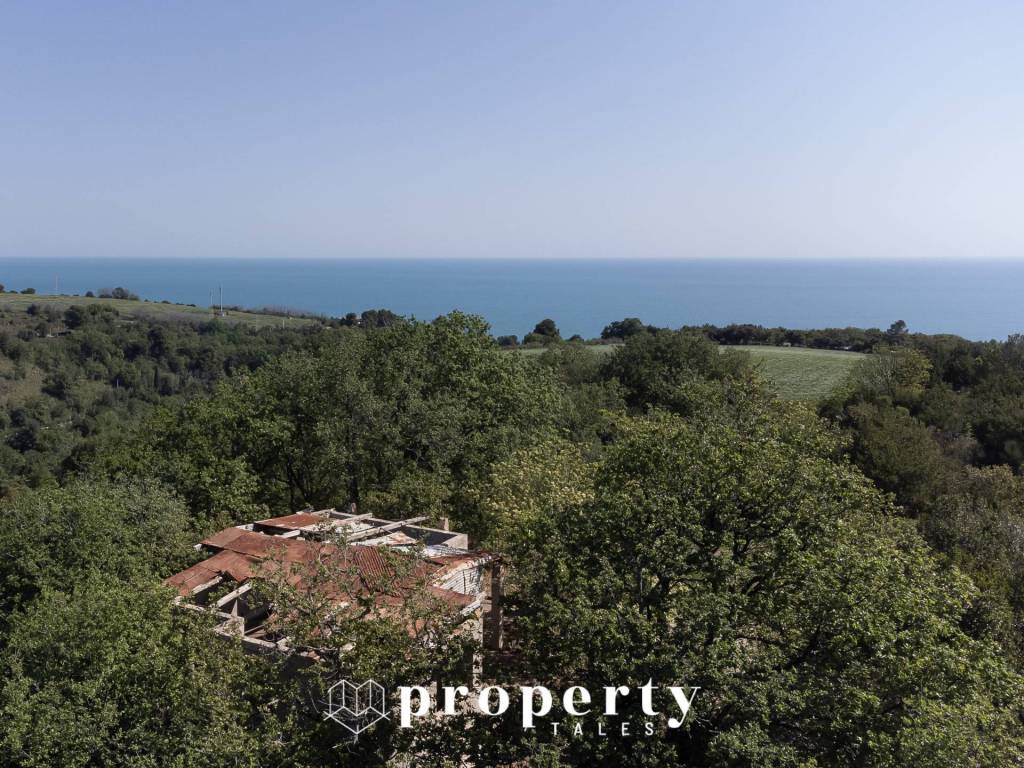 Vendita Rustico in Contrada San Biagio Altidona. Da ristrutturare, 200 ...