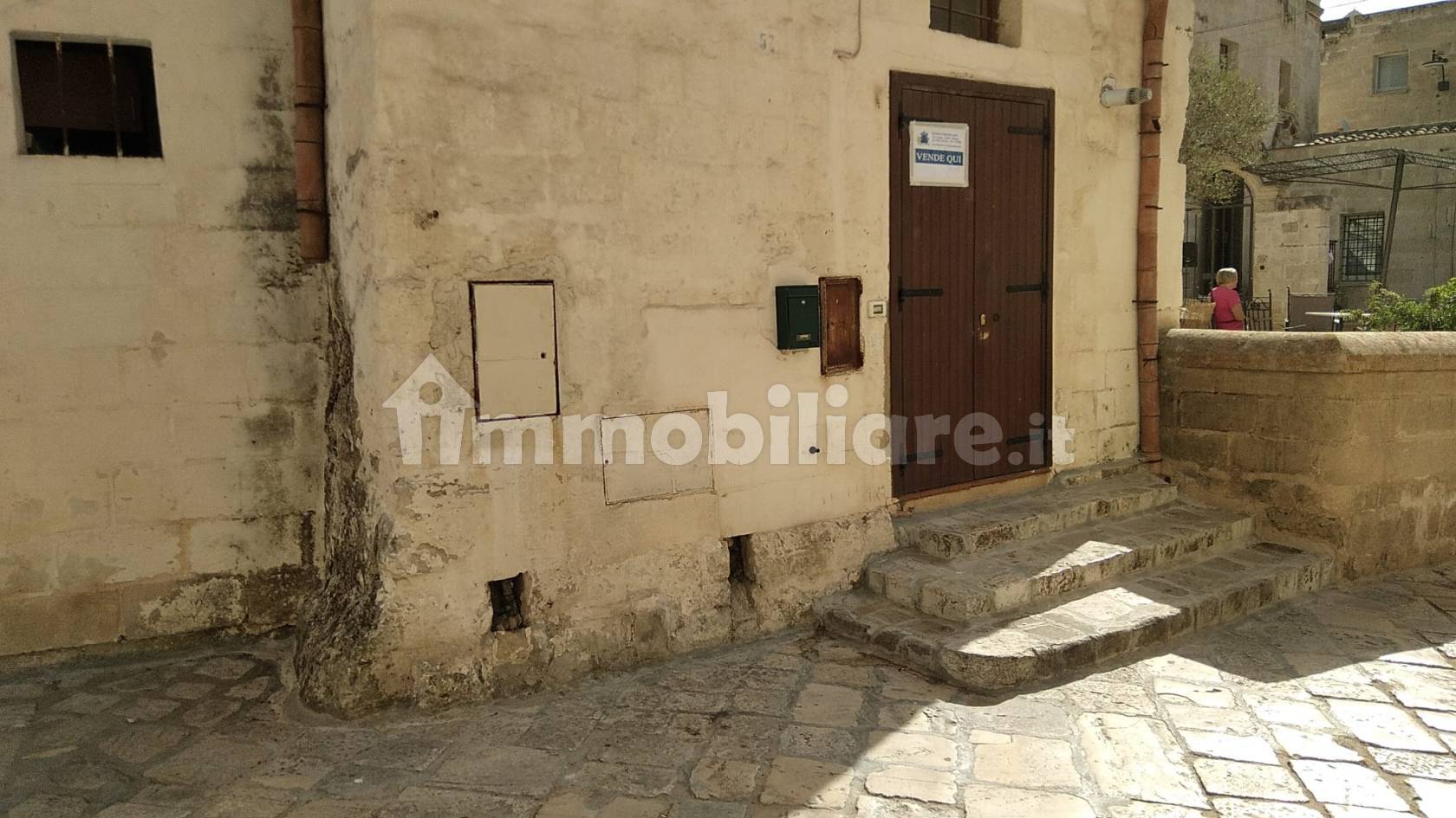 Bilocale via Fiorentini, Centro, Matera