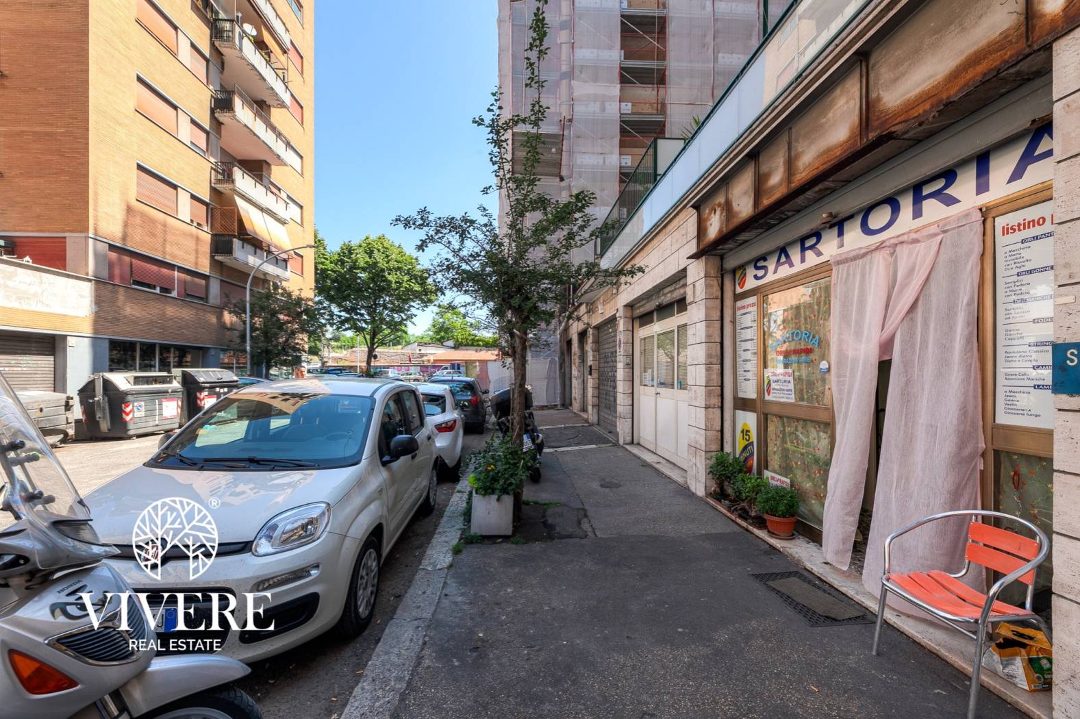 Locale commerciale in Vendita