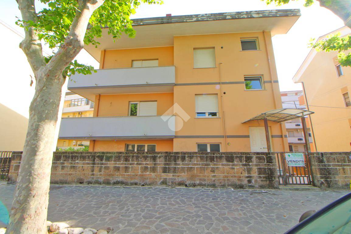 Quadrilocale viale Alcione 17, Centro, Francavilla al Mare