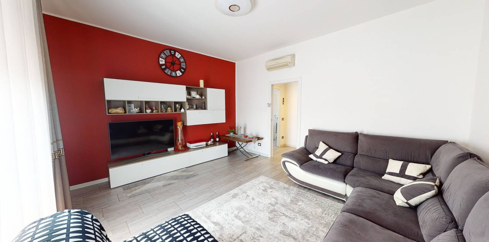 Trilocale via Francesco Crispi 40, Varedo