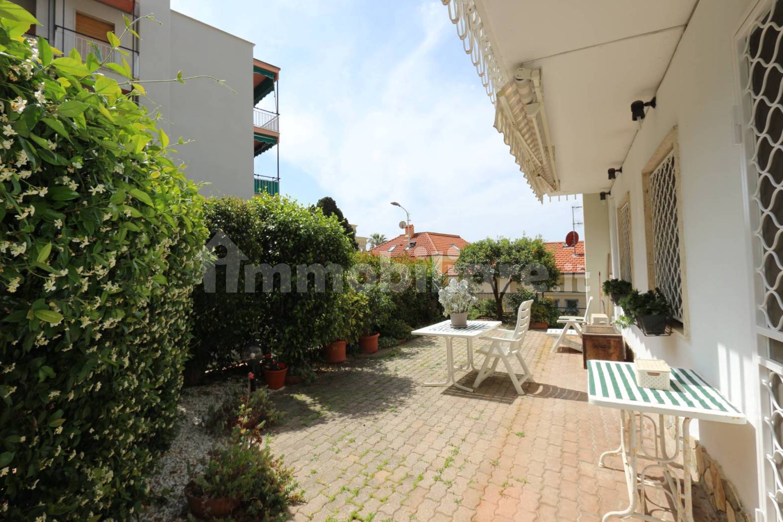 Appartamento via delle rose 17, Ospedaletti