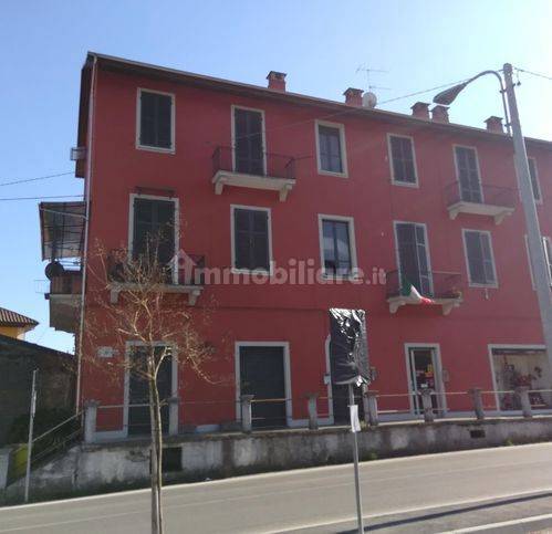Trilocale via Giuseppe Garibaldi, Crevacuore
