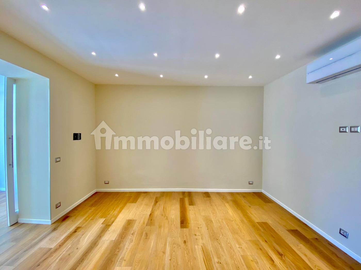 Trilocale ottimo stato, primo piano, Centro, Cassino