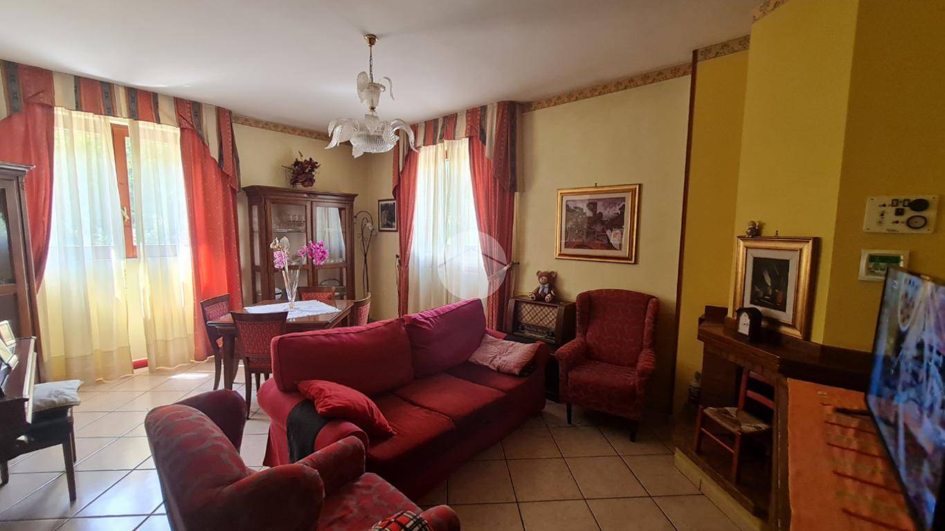 Appartamento via rosario a. migliaccio 02, Pellezzano