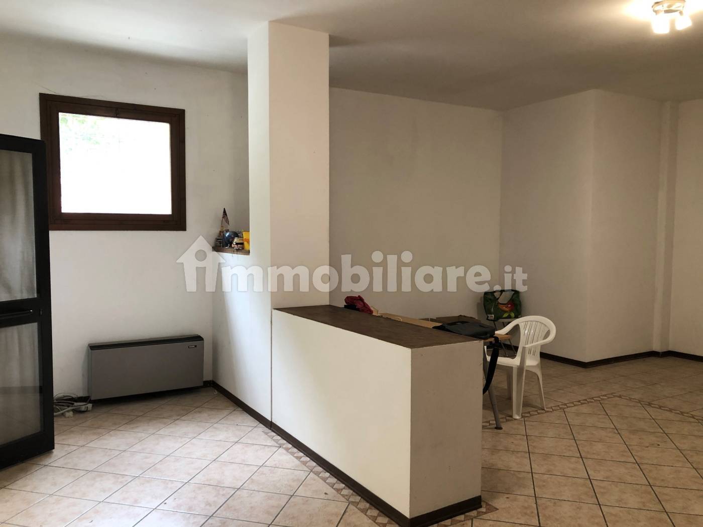 Locale commerciale in Vendita