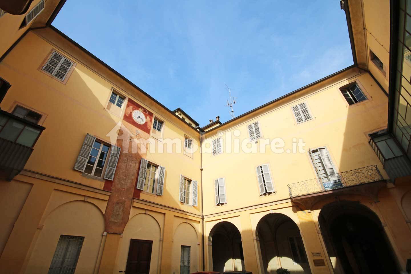 Appartamento Strada Luigi Carlo Farini, Centro Storico, Parma
