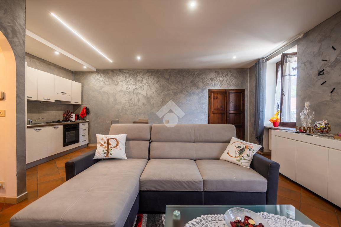 Trilocale corso piemonte 97, Centro, Saluzzo