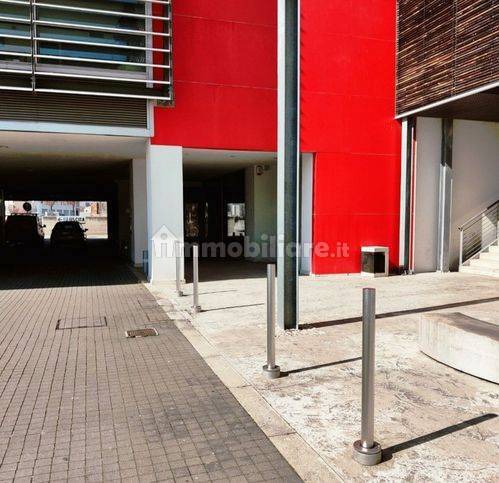 Locale commerciale in Vendita