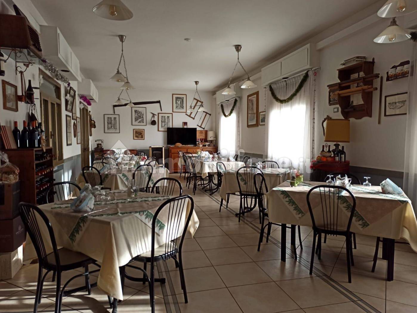 Ristorante con laboratorio in Vendita