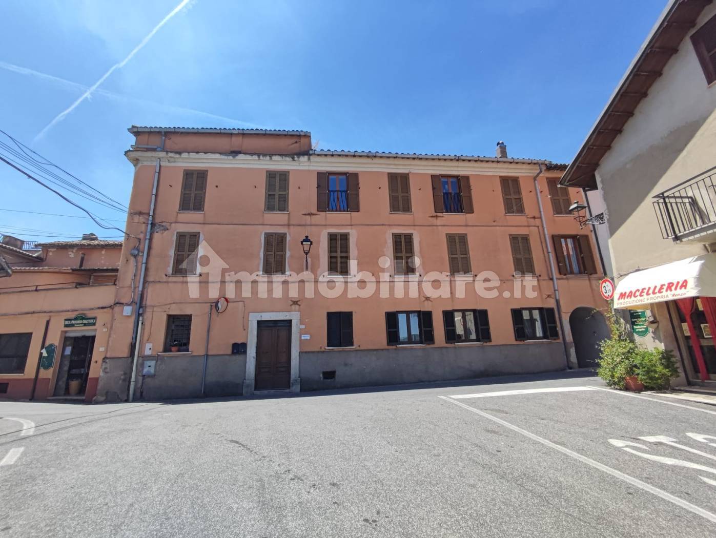 Trilocale via Roma, Centro, Scandriglia